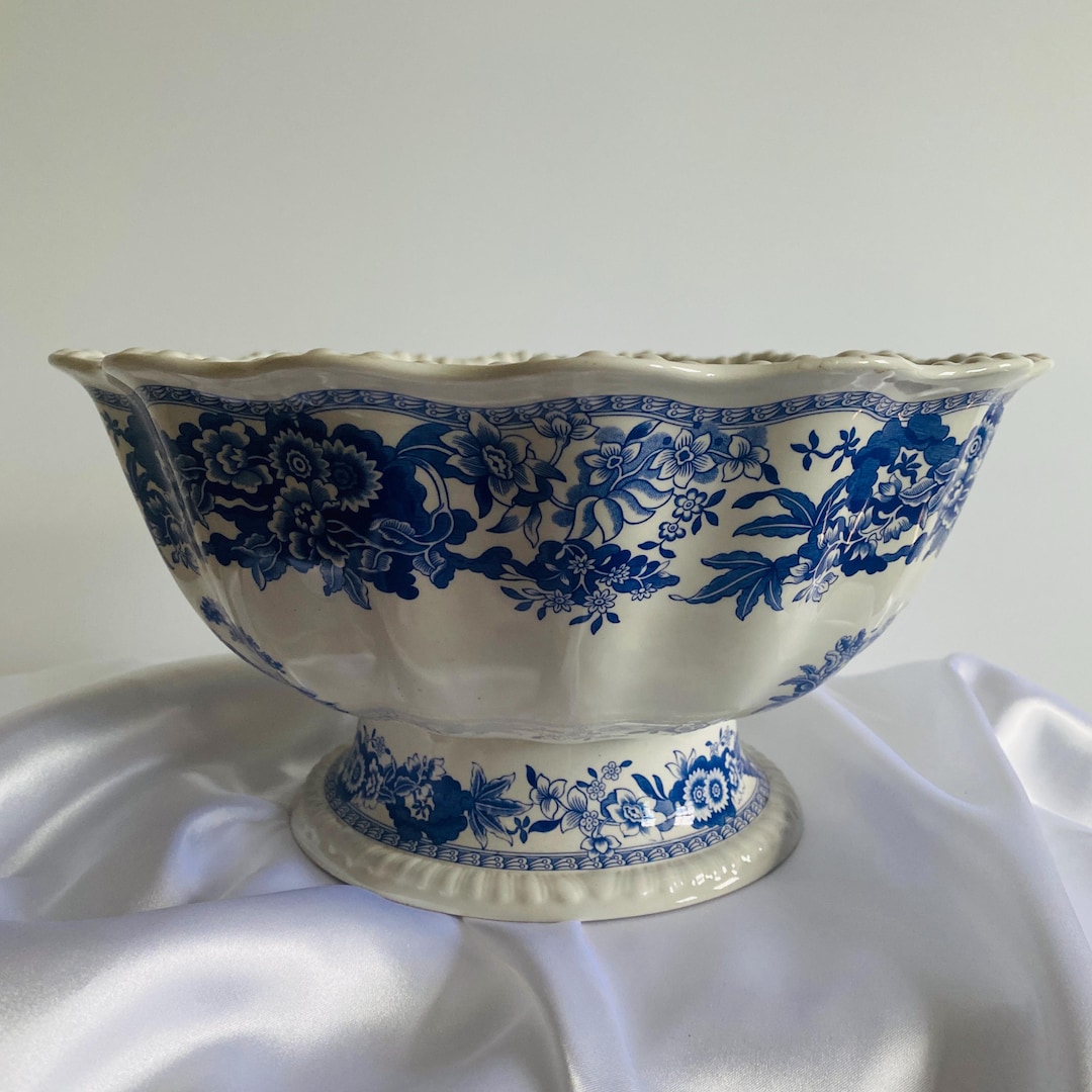 Vintage Spode "girl in the Well " Footed Bowl With Scalloped Edge - Etsy