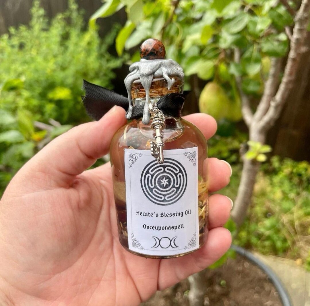 Hecate’s Blessing Ritual Spell Oil | Hekate | Offering | Goddess ...