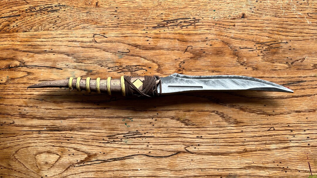 Arya Dagger (hand Painted) - Etsy