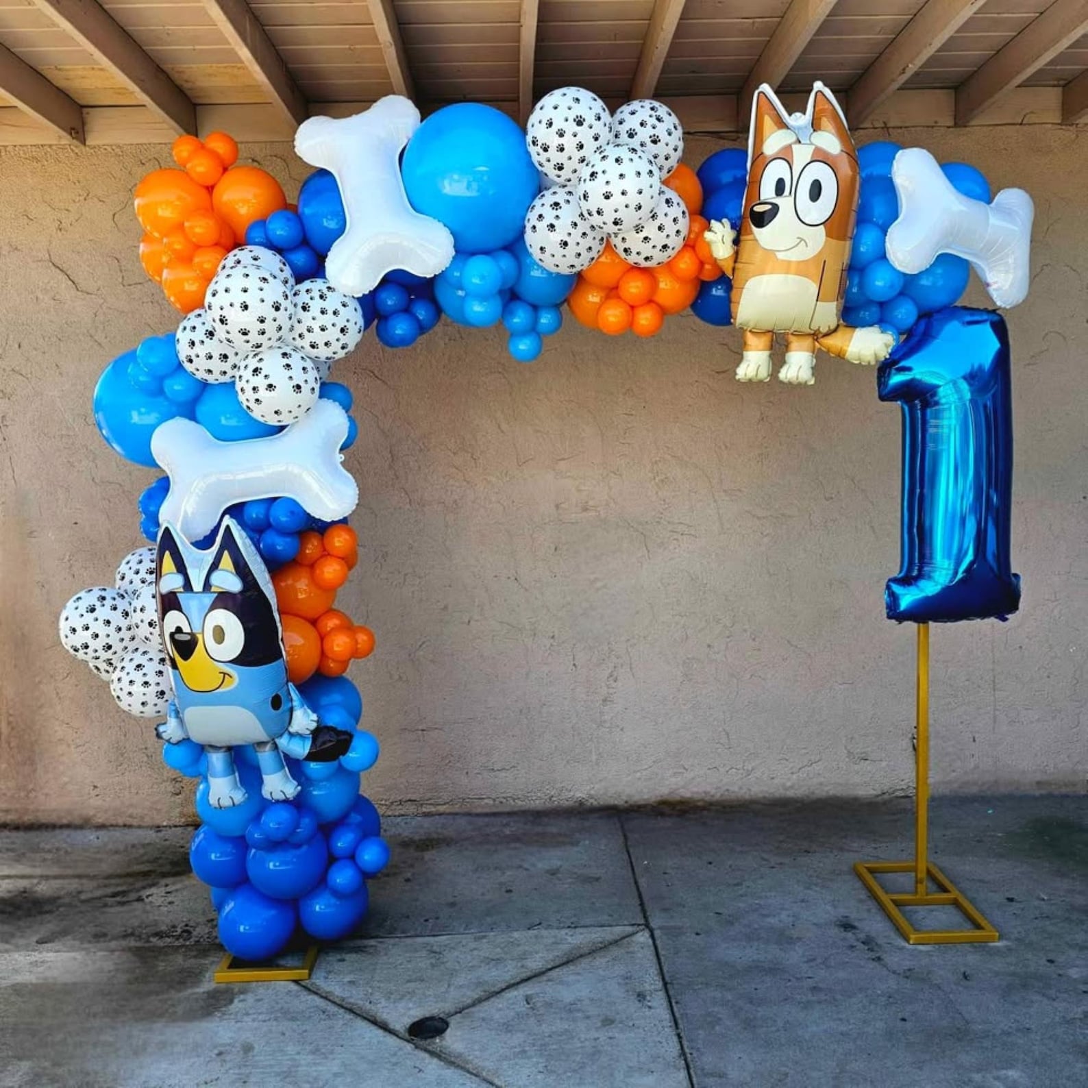 Balloon Garland Featuring Bluey Balloon Birthday Balloon Arch Kit ...