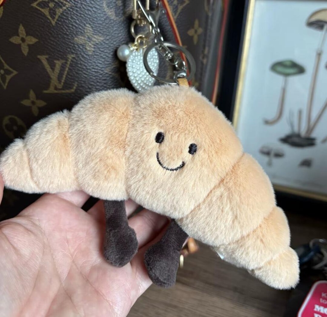 Cute Croissant Keychain - Etsy