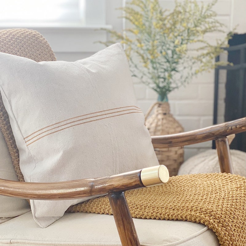 Minimalist Pillow - Etsy