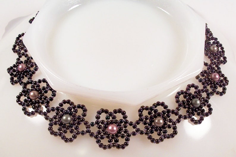 Pearly Petals Necklace, Beading Tutorial in PDF - Etsy