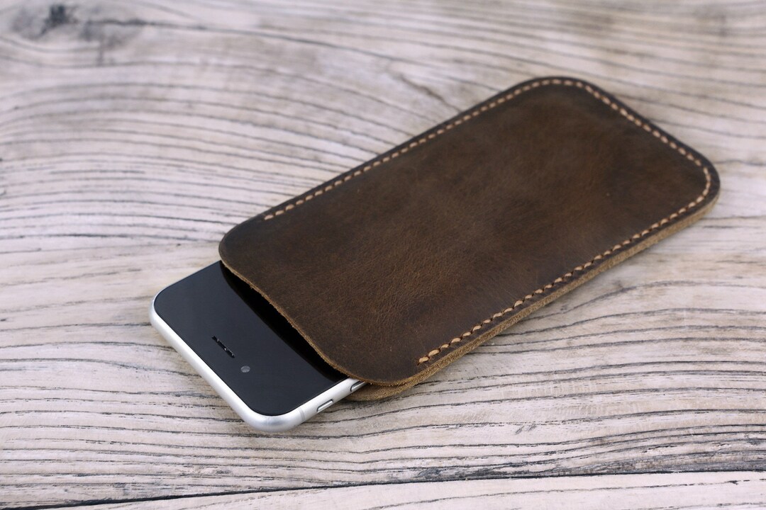 Personalized Full Grain Rustic Leather Case Sleeve for iPhone SE 2020 ...