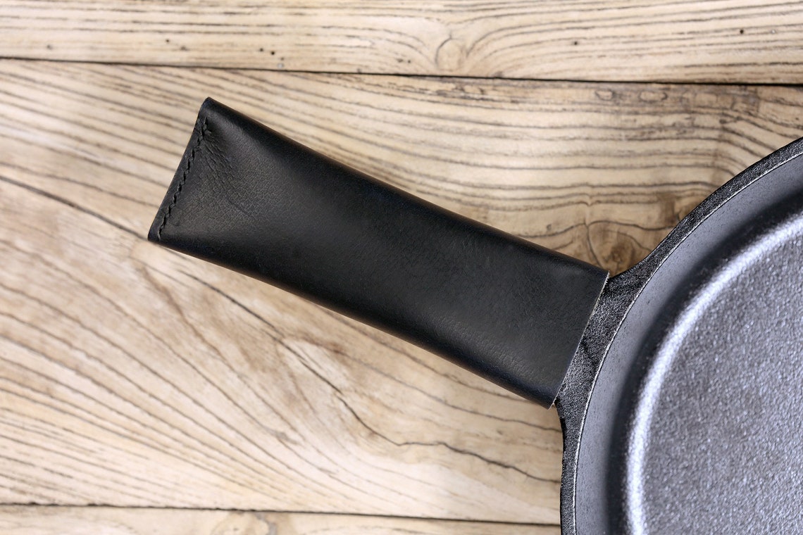 Personalized Leather Cast Iron Skillet Handle Cover , Leather Long Pot ...