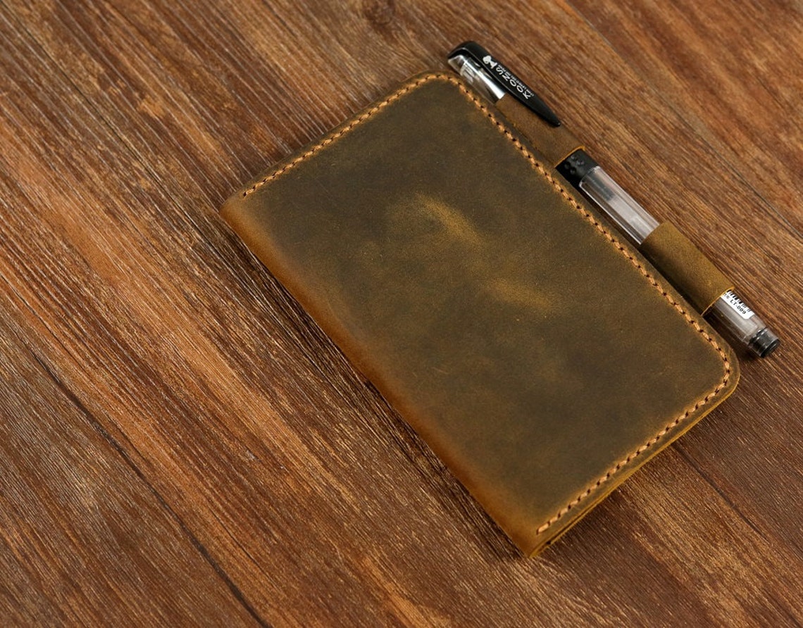 Rugged Leather Field Notes Case Wallet / Distressed Leather | Etsy