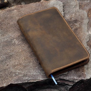 Personalized Distressed Leather Cover Case Portfolio for Minimalism Art ...