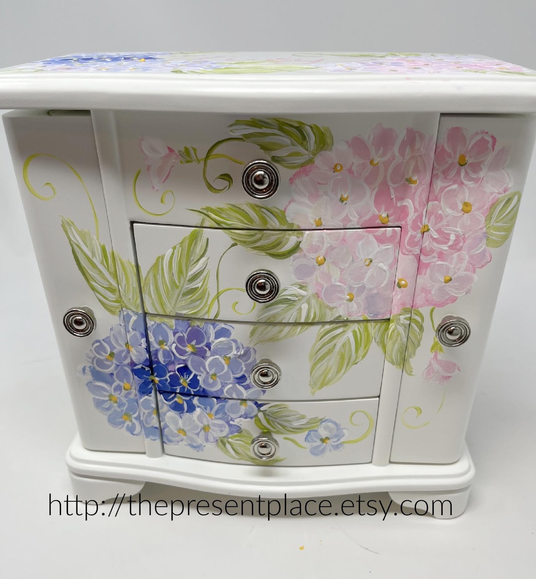 Personalized Musical Jewelry Box: Hand-painted Hydrangeas - Etsy