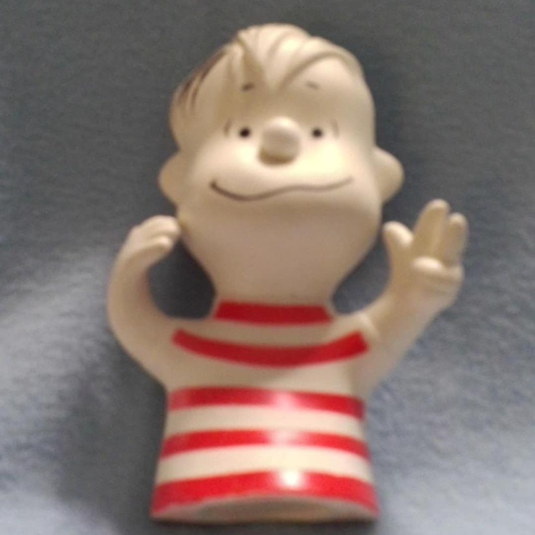 Vintage Avon Peanuts Linus Squeeze Bath Rubber Toy – 1952 Collectible ...