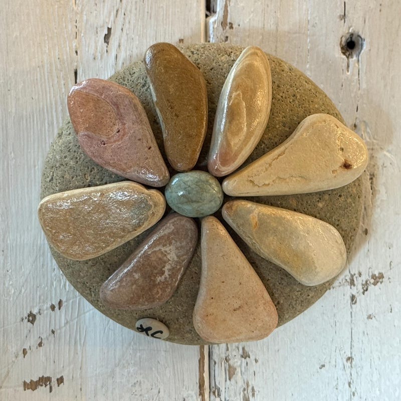 Pebble Flowers - Etsy