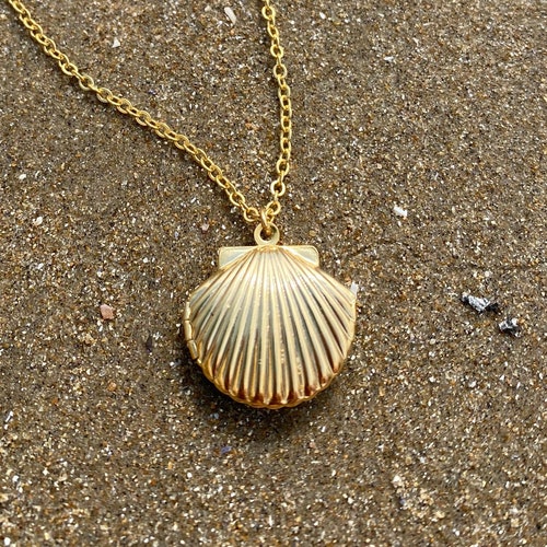 Sea Shell Locket Necklace / Scallop Shell Locket / Best - Etsy