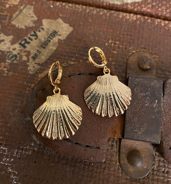 Gold Shell Huggie Hoop Earrings - Etsy
