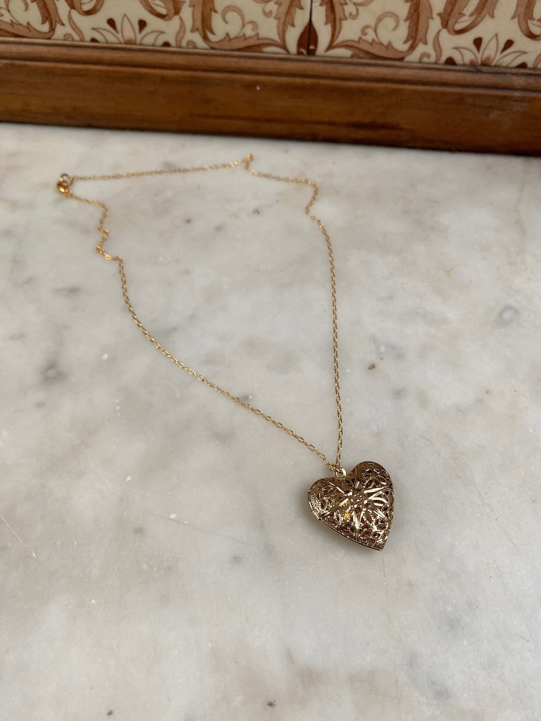 Gold Filigree Heart Locket Necklace - Etsy