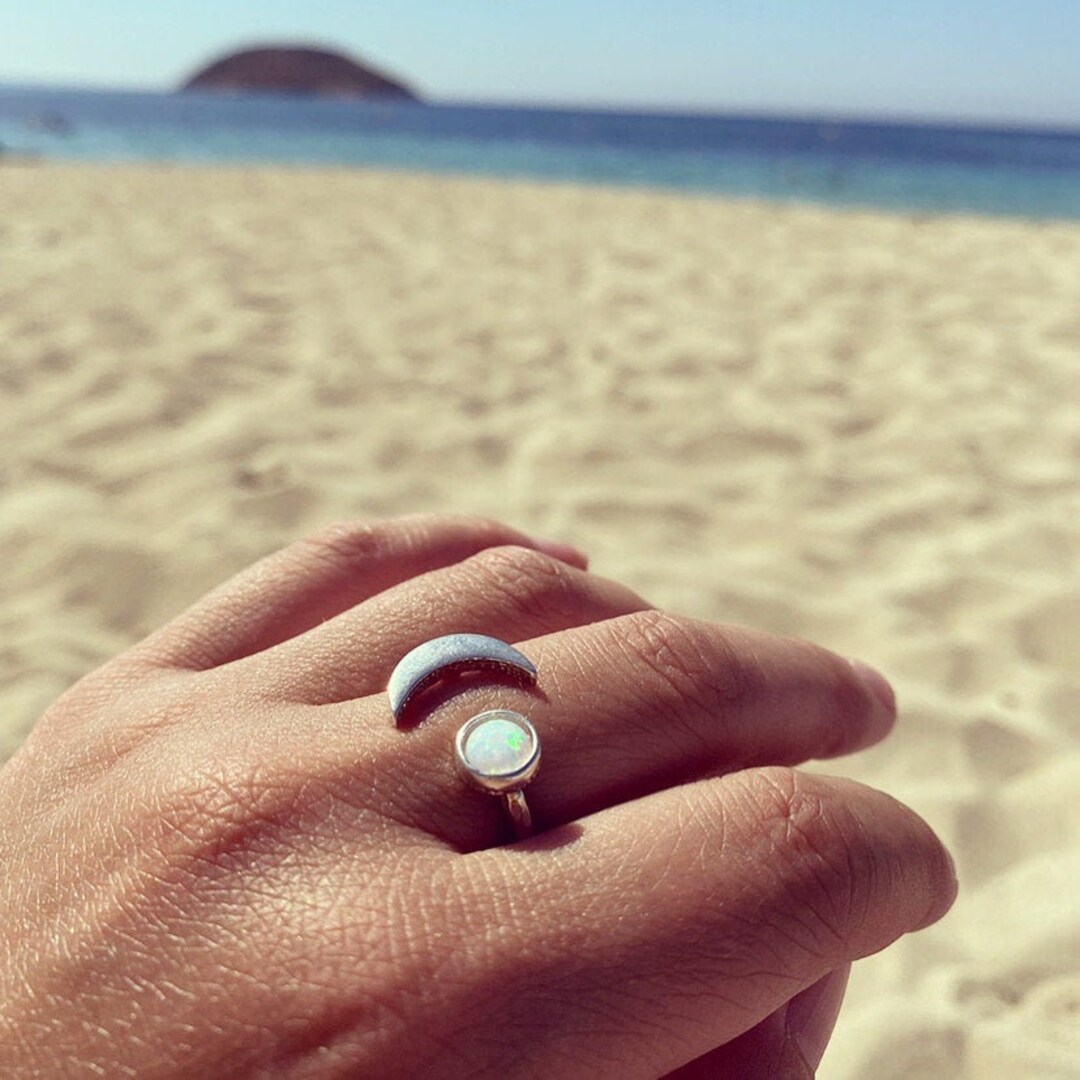 Moon & Opal Stone Ring - Etsy