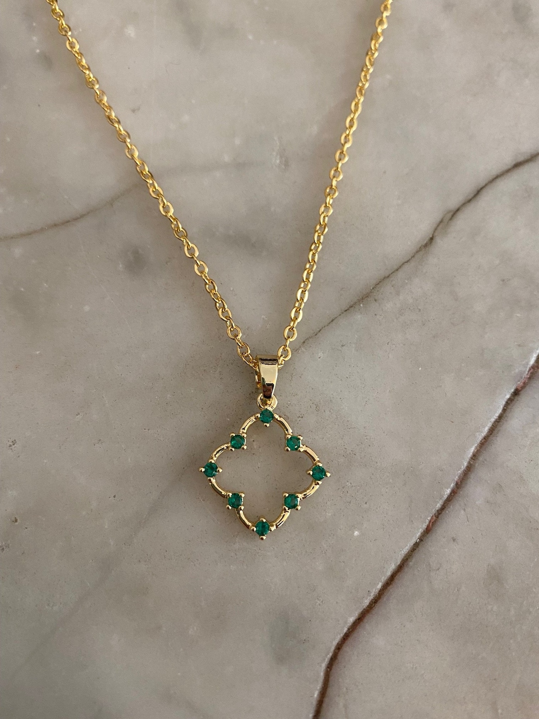 Emerald Green Clover Necklace - Etsy UK