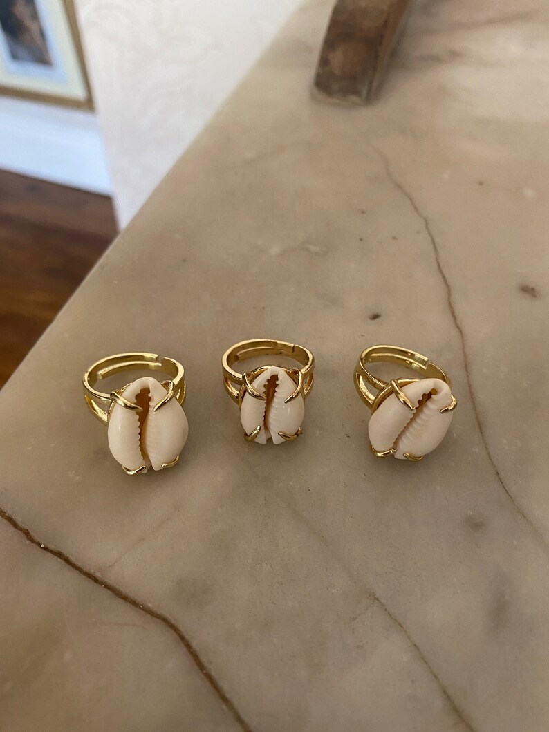 Gold Cowrie Shell Ring - Etsy