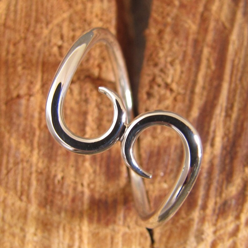 Curvy Silver Ring - Etsy
