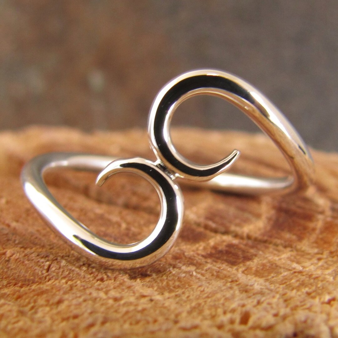 Curvy Silver Ring - Etsy