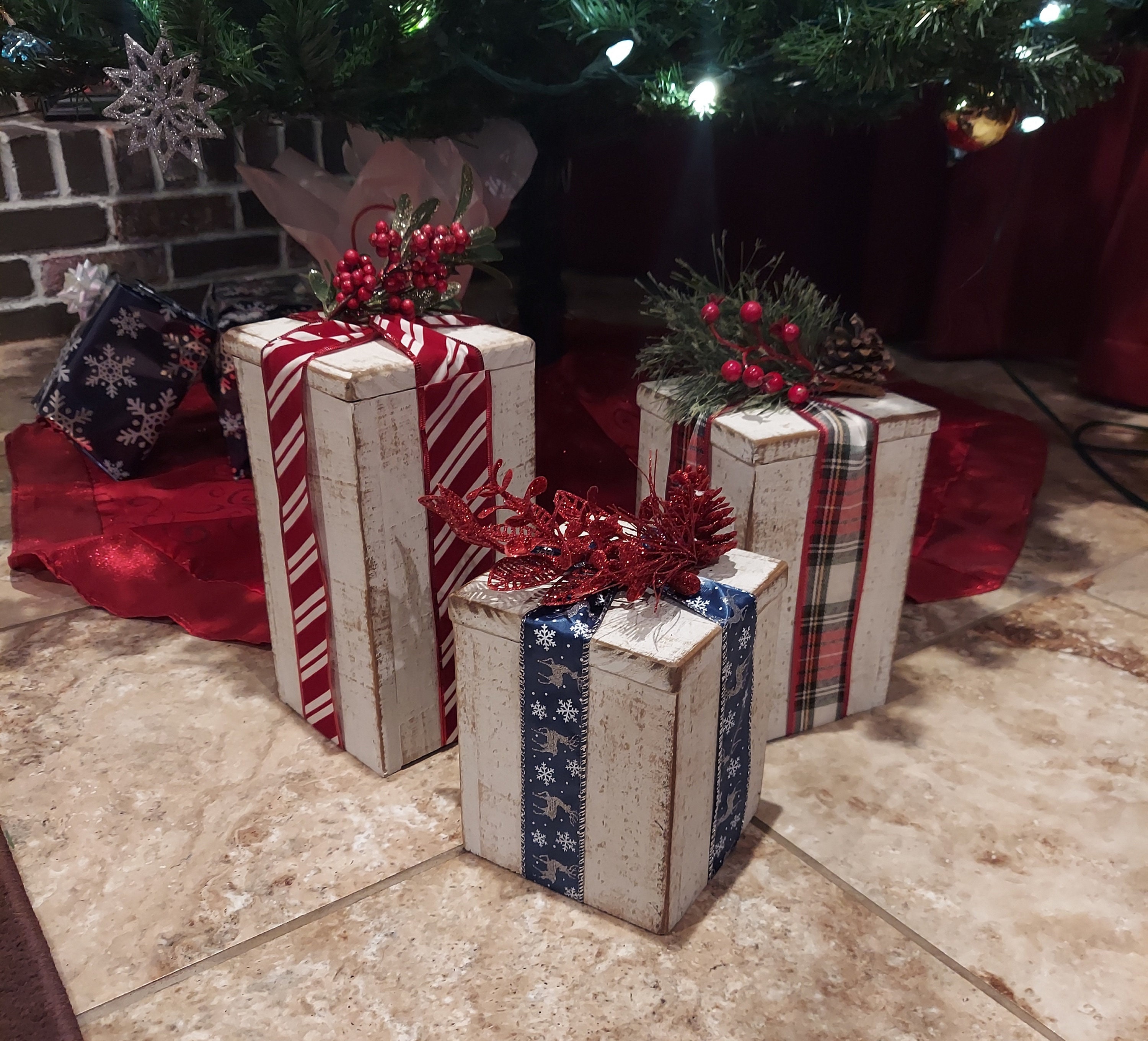 Custom Wood Christmas Box Decor - Etsy