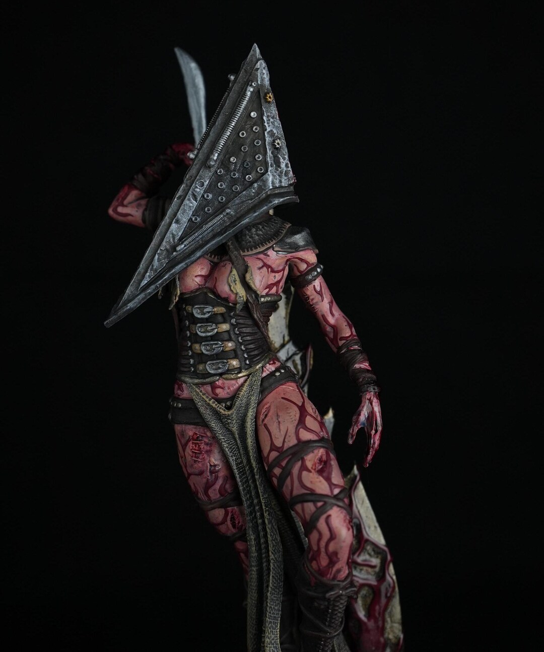 Lady Pyramid Head / Silent Hill / Game Figure / Horror Figure - Etsy