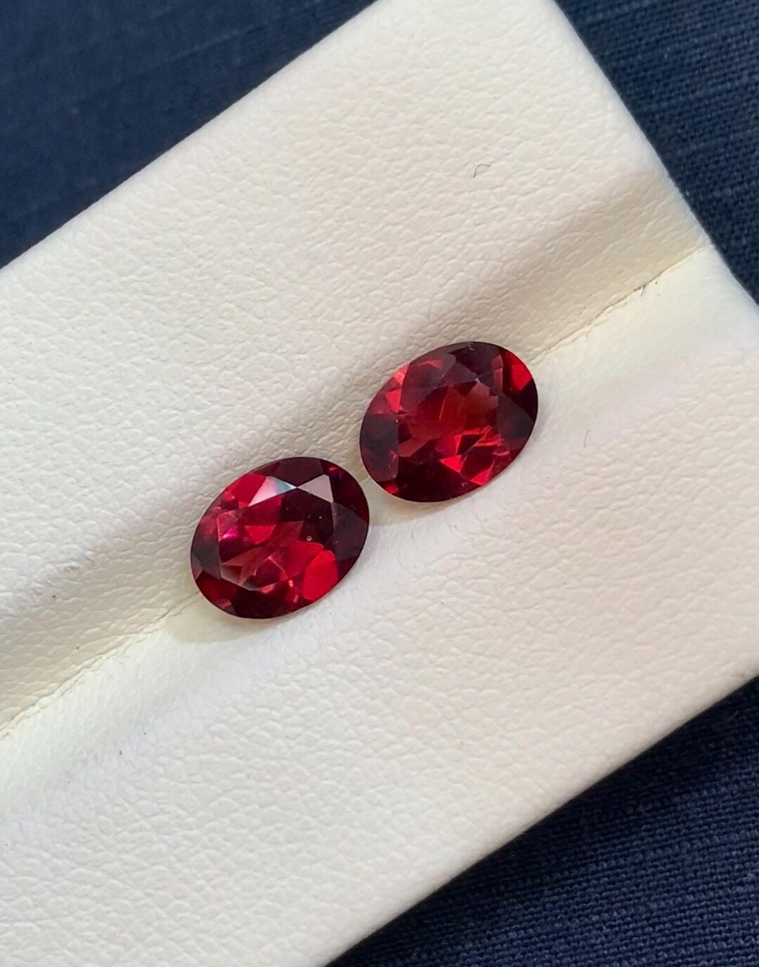 Pair of Natural Red Garnets, 2.65 Ct Total, Oval Shape, Rich Red Glow ...