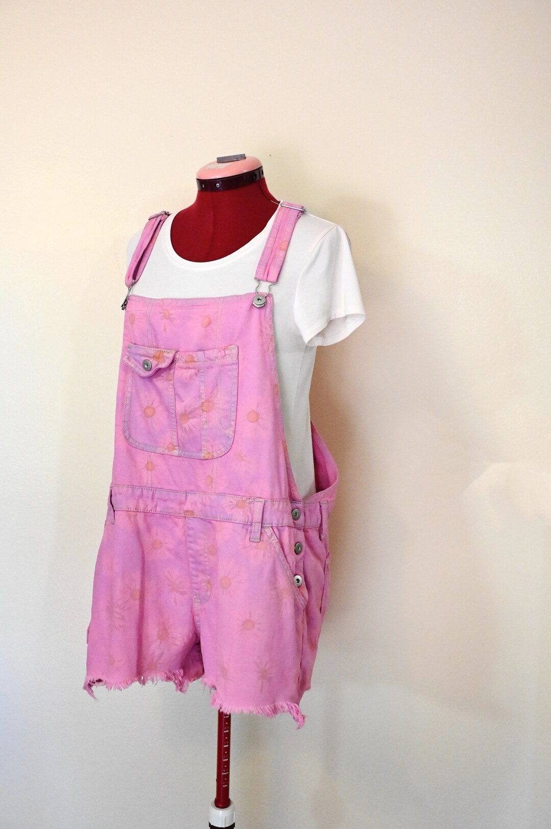 Pink Womens XL Bib OVERALL Shorts - Pink Dyed Upcycled No Boundaries ...