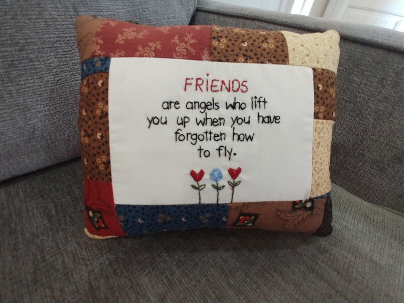 Friends Are Angels Who Lift You up When You Have Forgotren How to Fly ...
