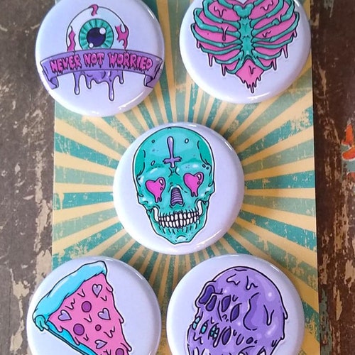 Horror Buttons Lot of 5-1.25 Goth Button Creepy - Etsy