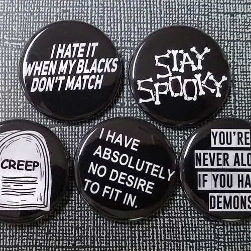 Horror Buttons Lot of 5-1.25 Goth Button Creepy - Etsy