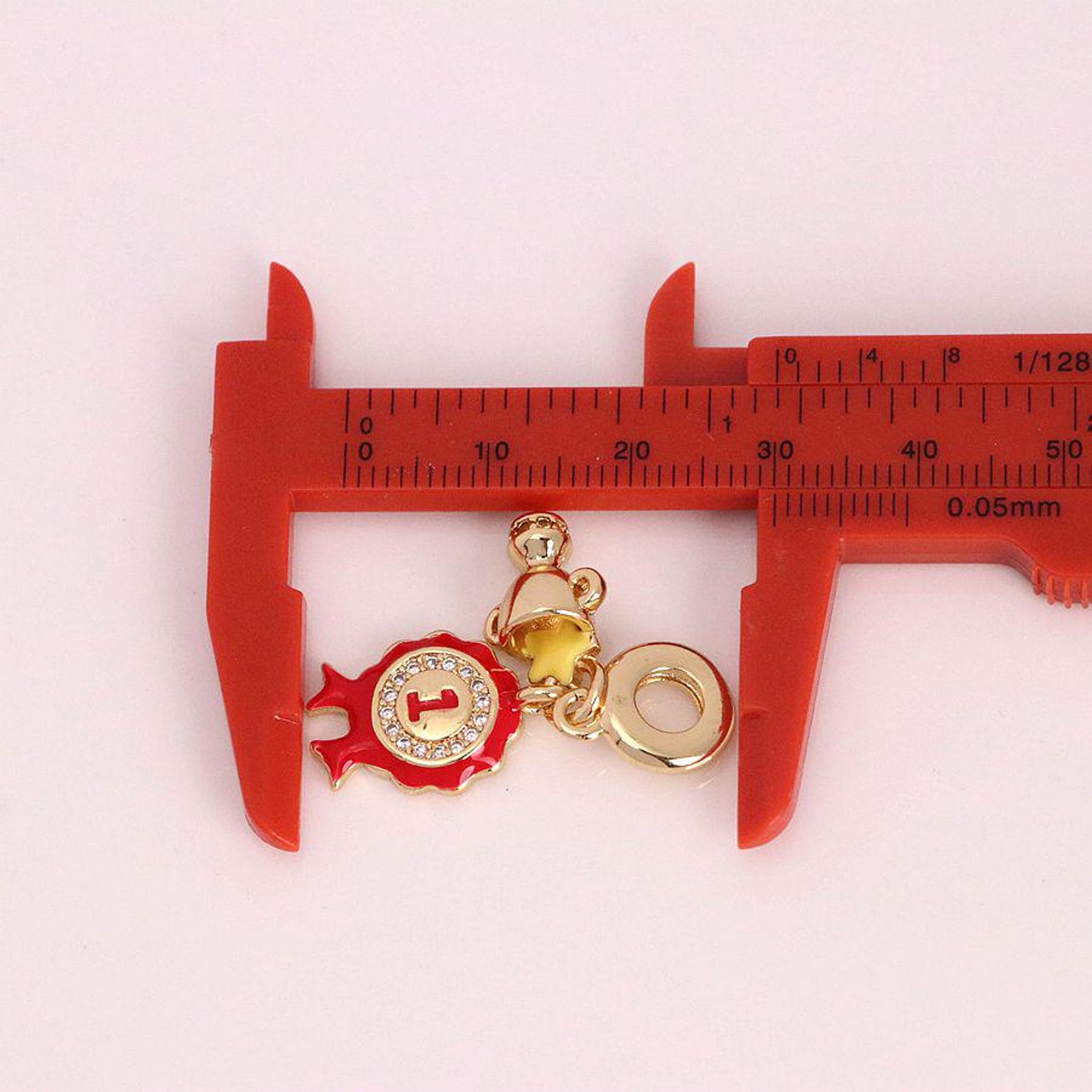 2pcs 18k Gold Enamel Rophy Badge Pendant, Champion Trophy Pendant ...