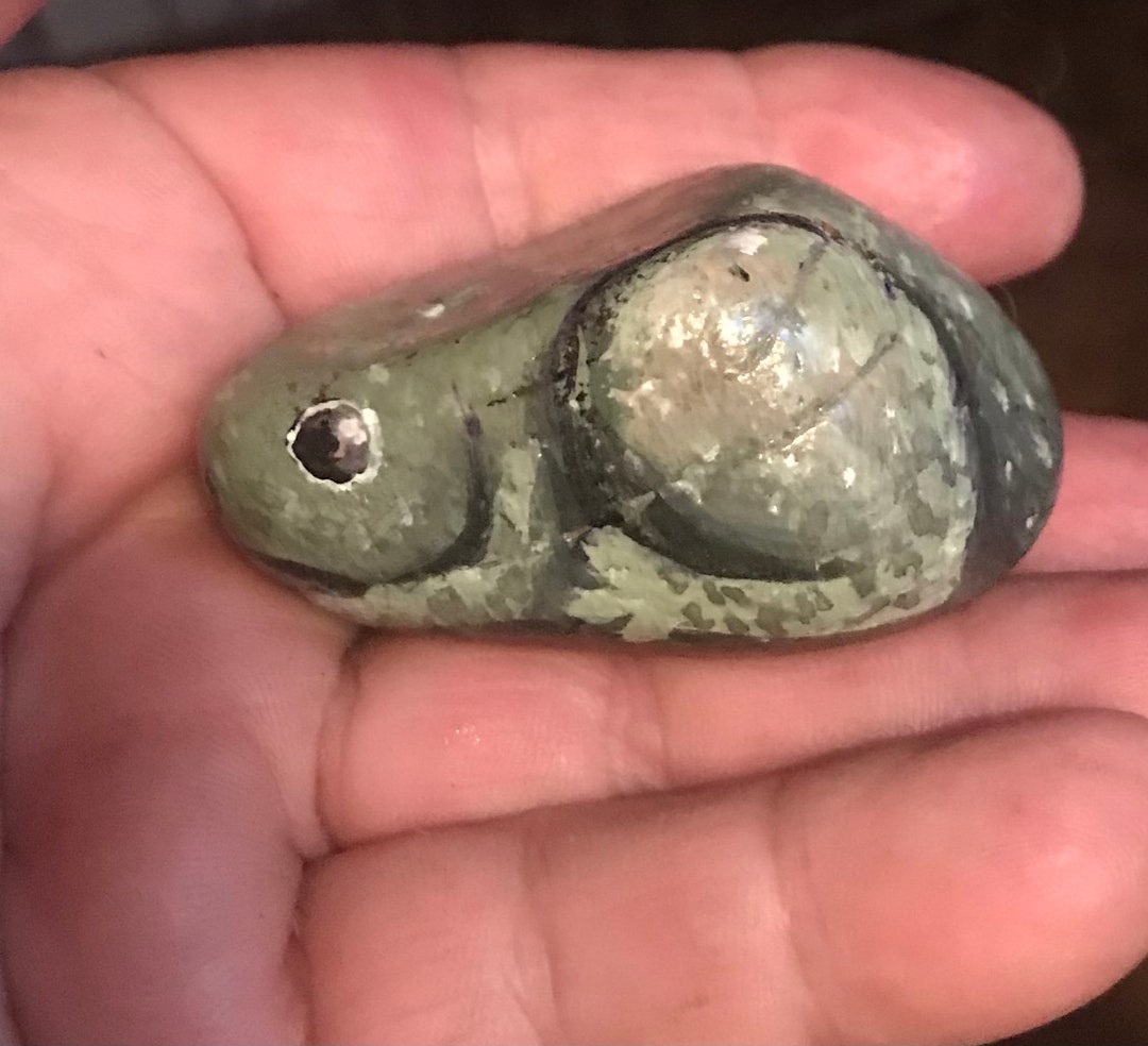 Frog Painted River Stone, Green Frog Rock, Frog Decor, OOAK Frog Art ...