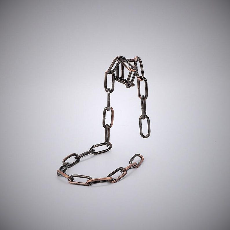 Magical Floating Chain Wine Bottle Holder – Luxury Metal Decorative ...