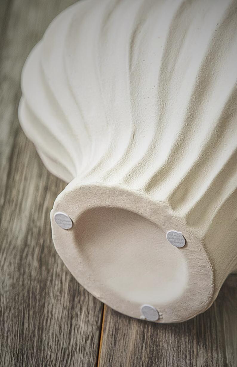 Modern Sculptural Ceramic Vase for Floral Arrangements & Home Decor ...