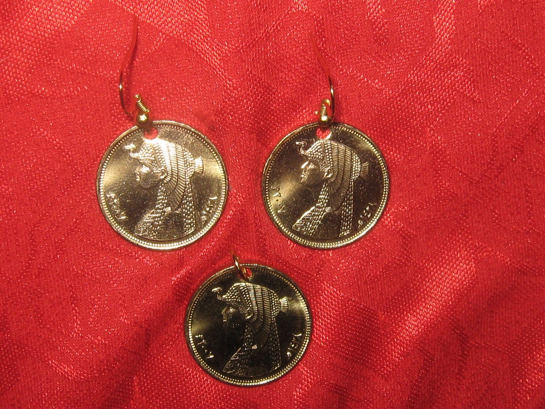 Authentic Egyptian QUEEN Cleopatra Coin Pendant Earrings Set - Etsy