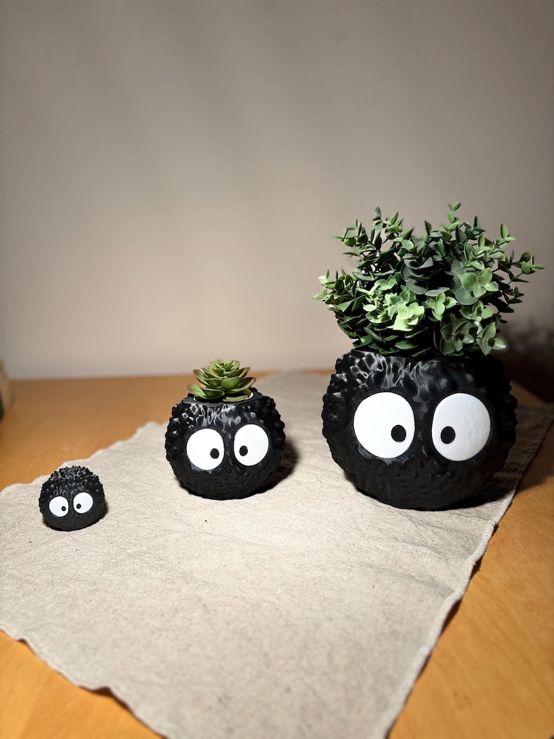 Susuwatari Pot – Spirited Away Inspired | Anime Decor for Succulents ...