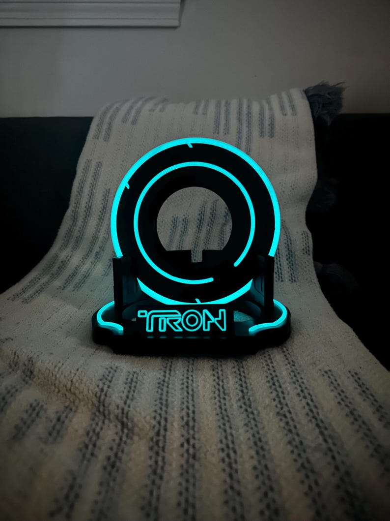 Tron White Edition Identity Disk & Stand – Glows Blue or Clear | Sci-fi ...