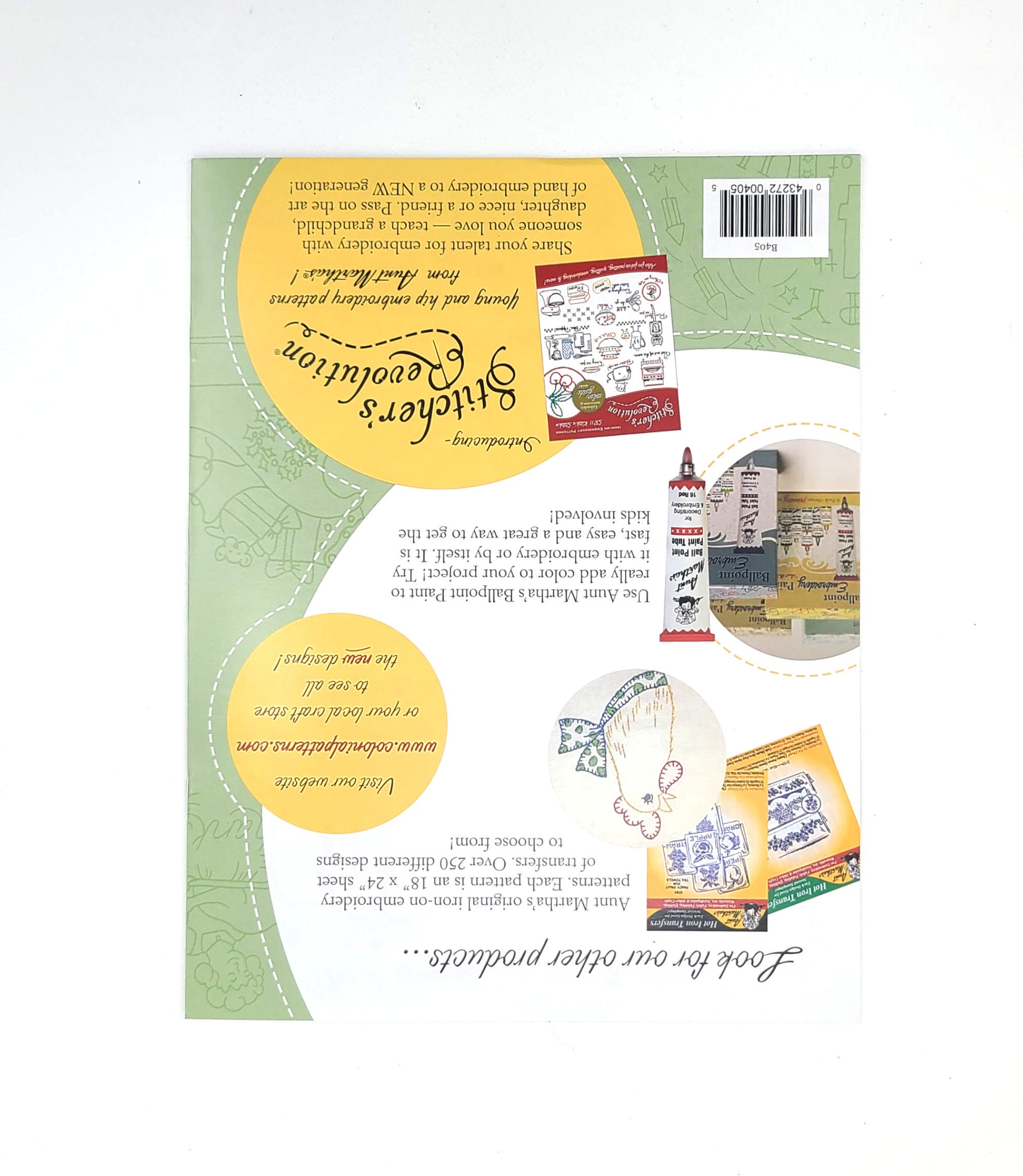 Aunt Martha's Book of Embroidery Patterns - #405 A Holiday for Every ...