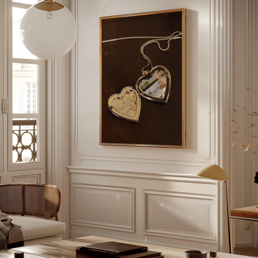 Vintage Retro Locket, Digital Poster Print, Trendy Fashion Aesthetic ...