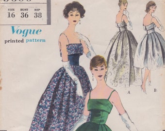 Vogue 7644 / Vintage Sewing Pattern / Strapless Evening Dress / Sizes ...