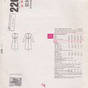 Vogue Couturier Design 2204 Vintage 1960s Sewing Pattern by Valentino ...