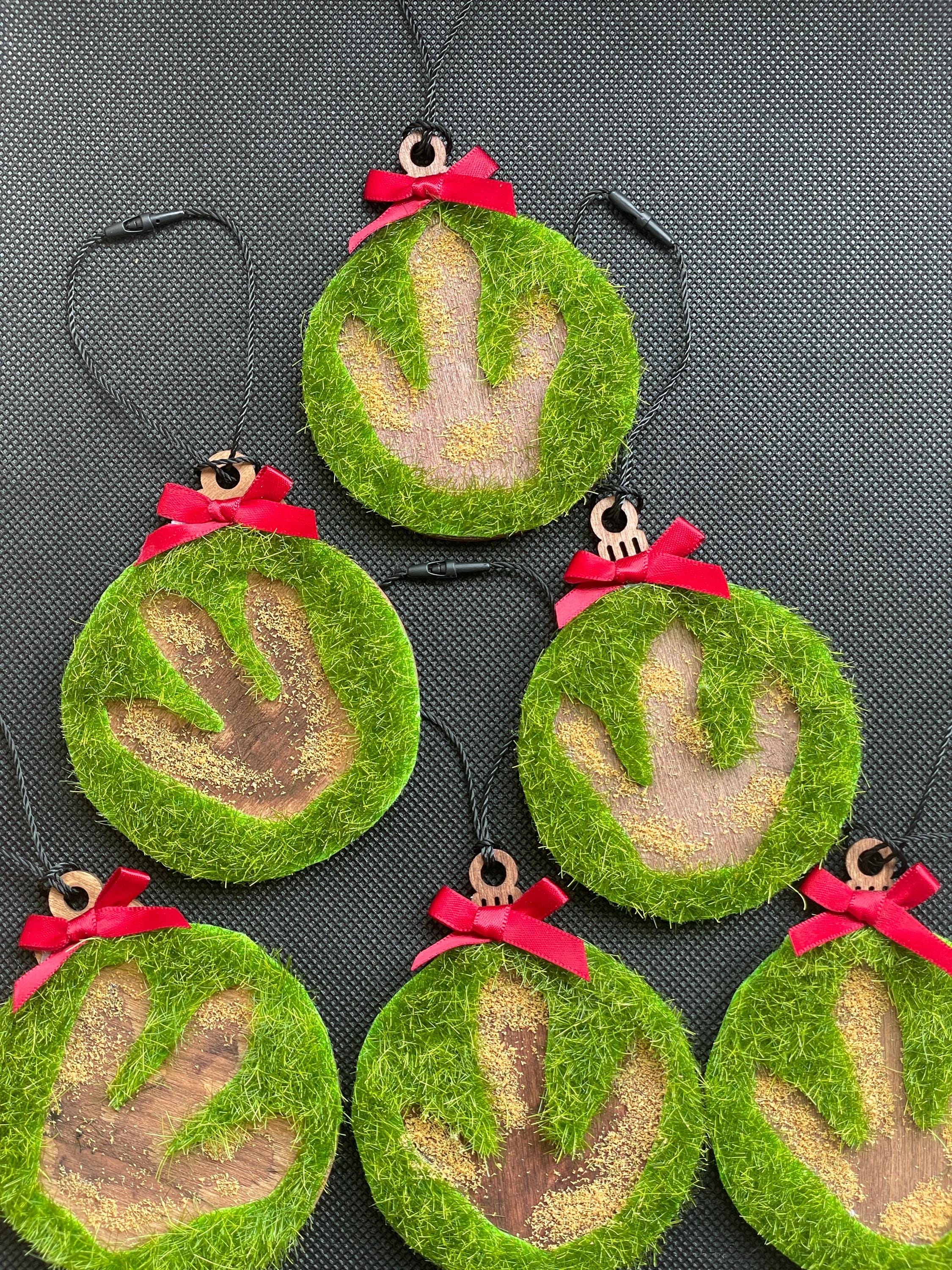 Dino Footprint Ornament | Dinosaur Baubles Paleontology Fossils ...