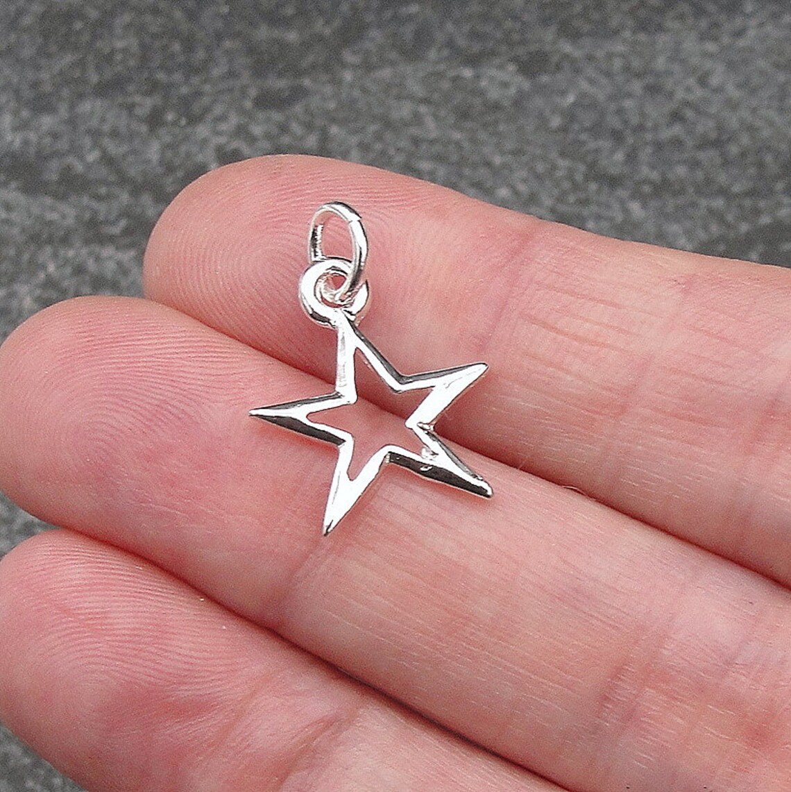 Star Outline Charm, Silver Plated Star Charm for Necklace or Bracelet ...