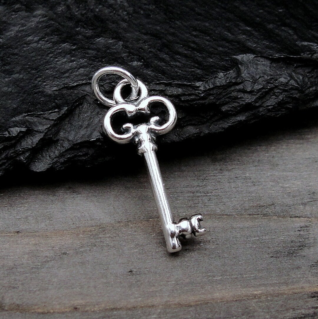 Sterling Silver Skeleton Key Charm, Skeleton Key Pendant, Old Fashioned ...