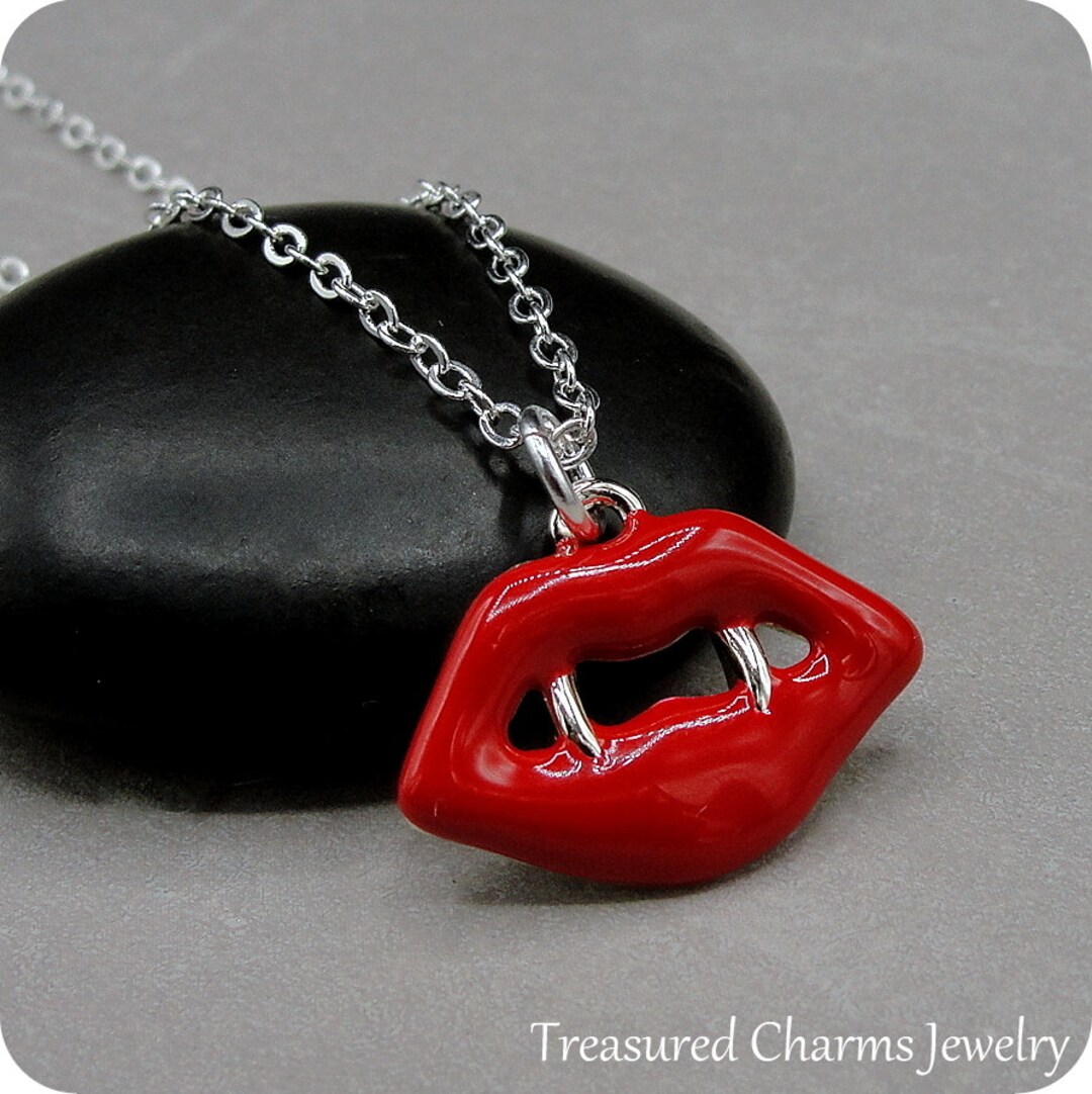 Red Vampire Fangs Necklace, Red Lips Necklace, Vampire Teeth Charm ...