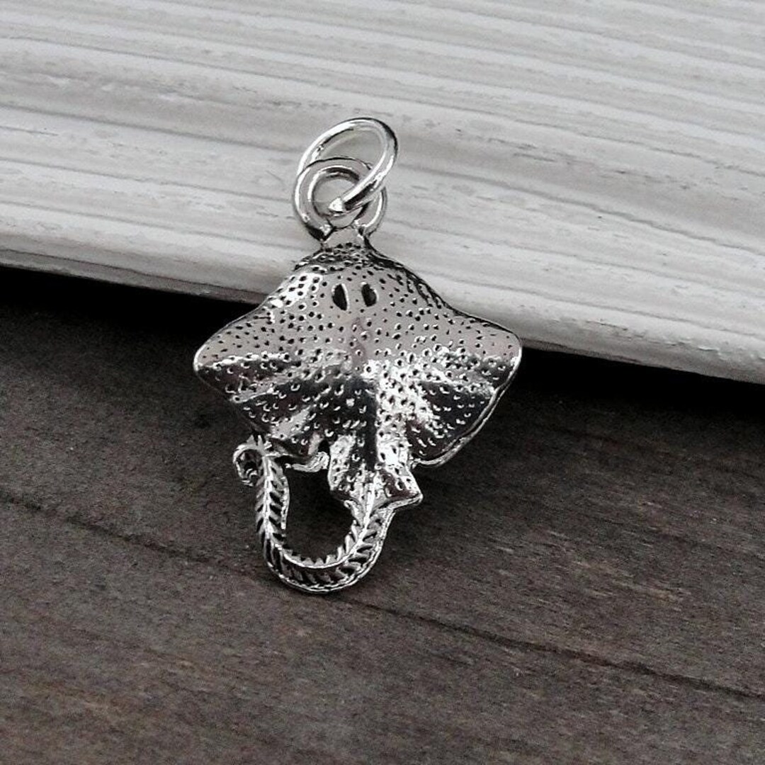 Stingray Charm, Silver Stingray Charm for Necklace or Bracelet, Manta ...