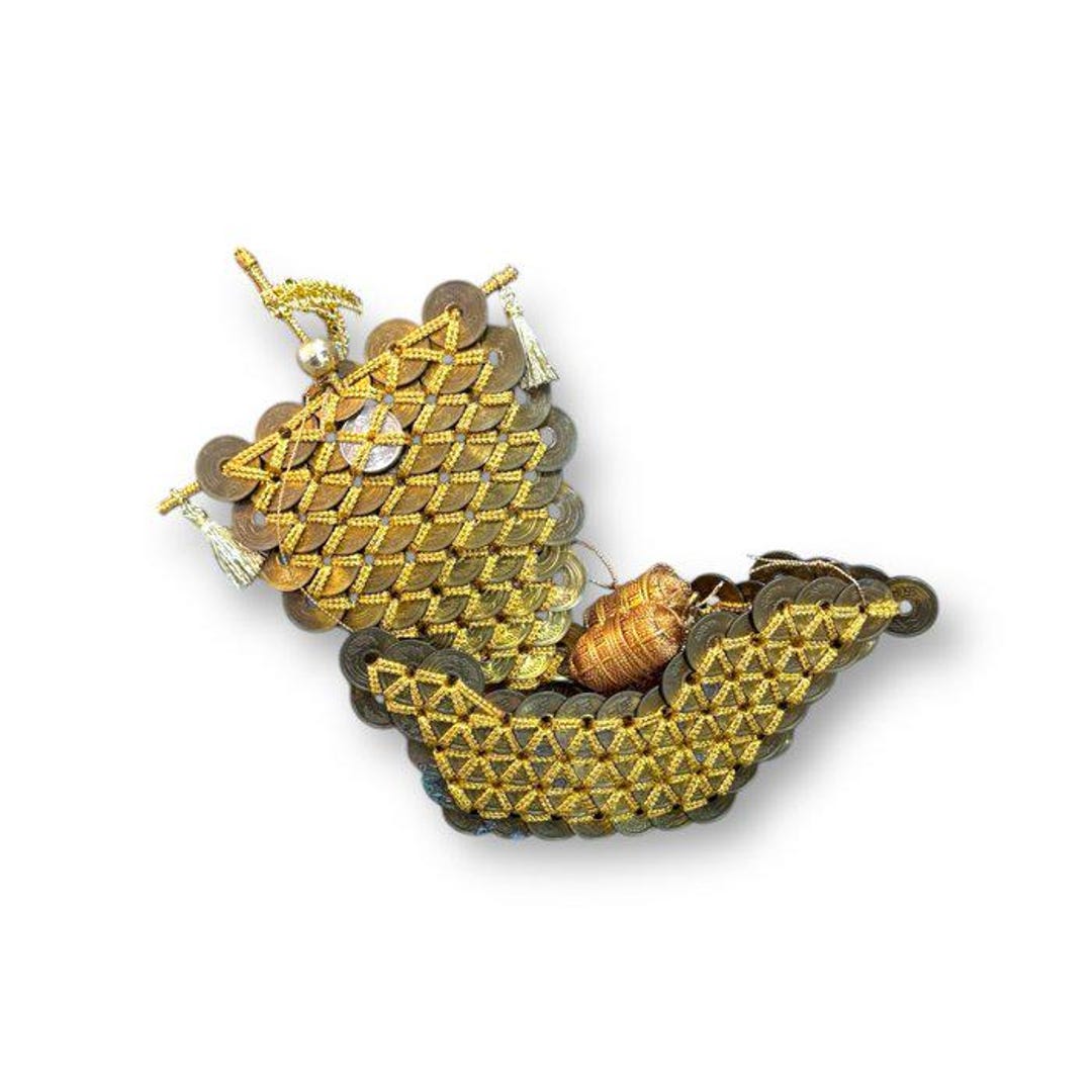 Japanese Treasure Ship Takarabune With Lucky Mallet & 5-yen Coin Art ...
