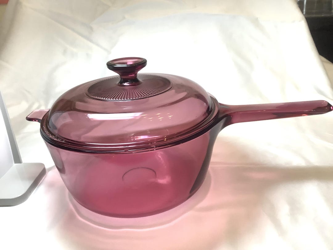 Pyrex Visions Cookware by Corning USA, 2.5 Litre Pot With Lid Cranberry ...