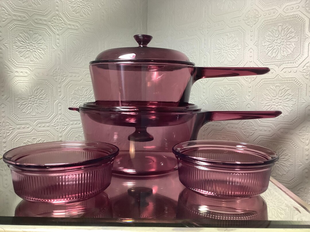 Pyrex Visions Cookware Set by Corning USA, 8 Piece Glass Set Cranberry ...