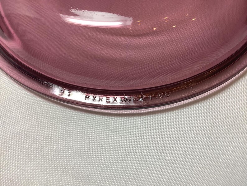 Pyrex Visions Cookware by Corning USA, 1.5 Litre Pot With Lid Cranberry ...