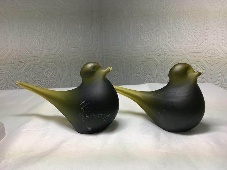 Art Glass Bird Figurines, Pair of Satin Green Pilgrim Birds, Mid ...